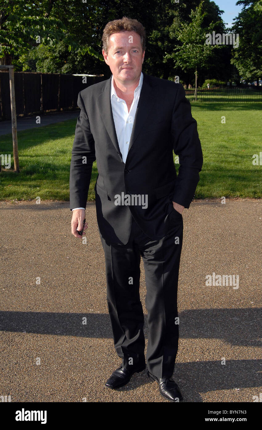 Piers morgan book launch hi-res stock photography and images - Alamy