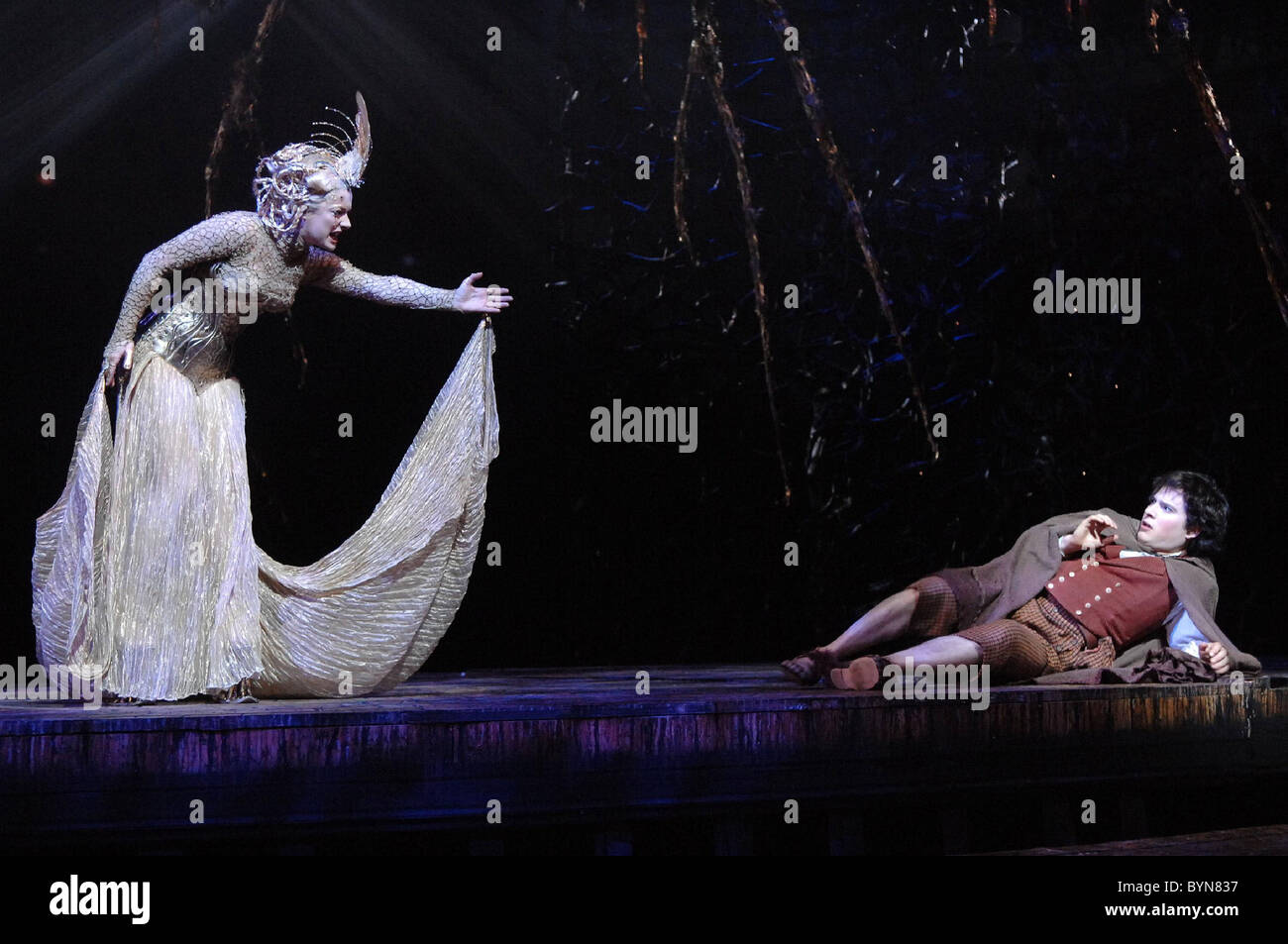 Laura Michelle Kelly as Galadriel and James Loye as Frodo Lord of the ...