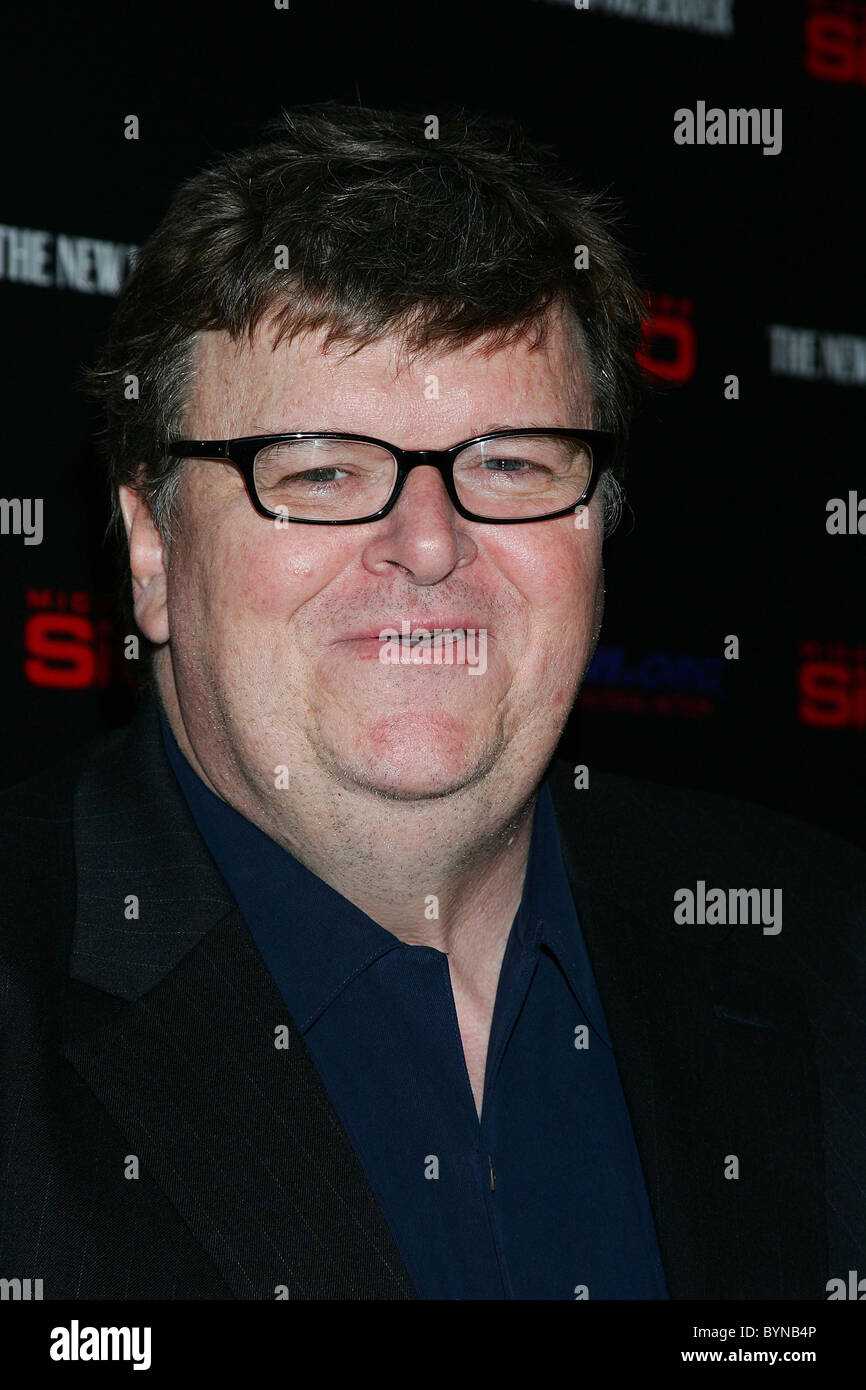 Michael Moore "Sicko" New York Premiere - Arrivals at the Ziegfeld ...