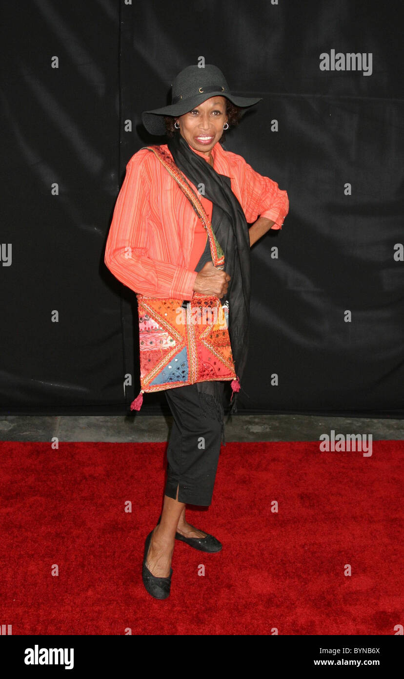Altovise Davis 54th Annual SHARE, Inc. 'Boomtown Party' Gala at the ...