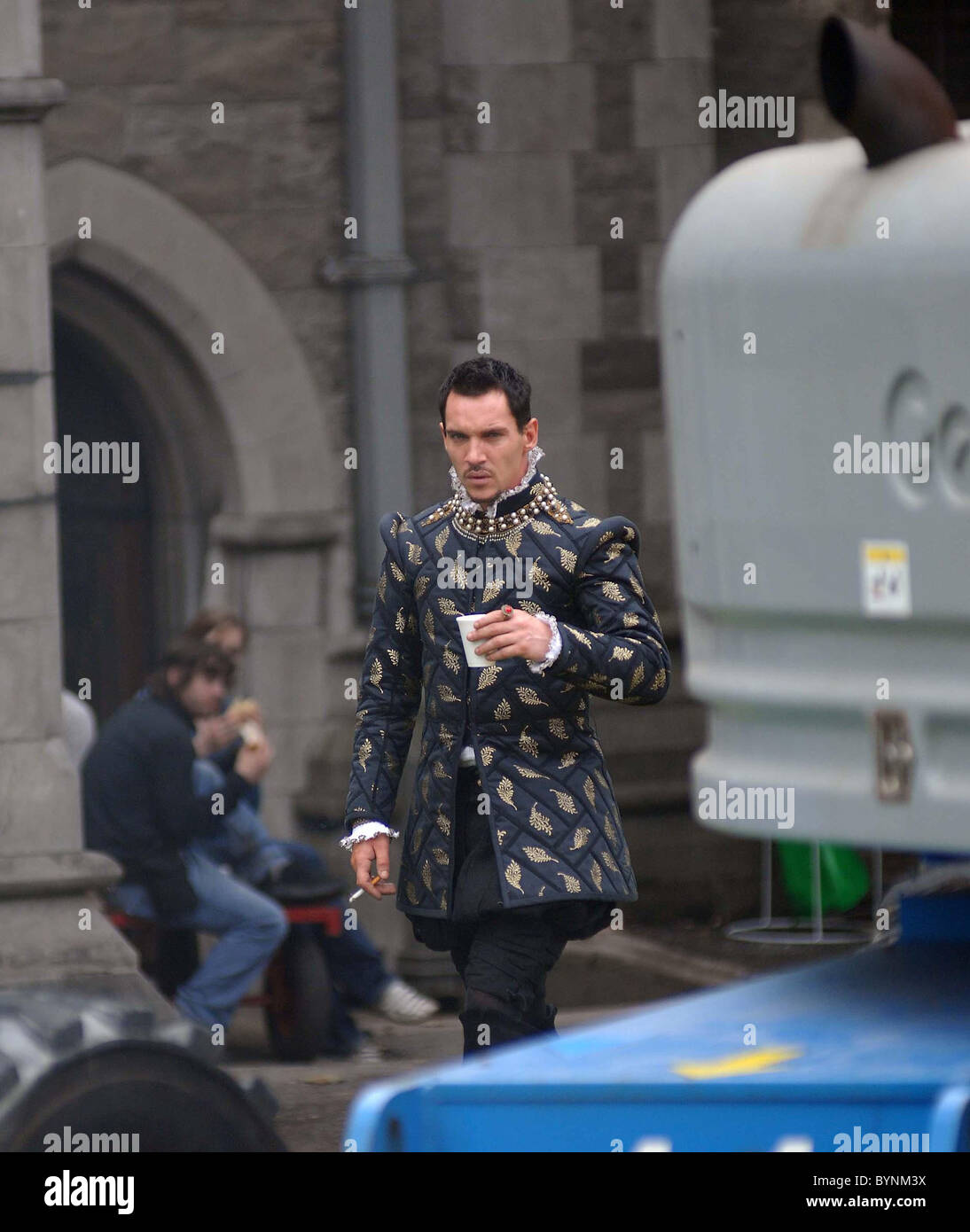 Jonathan Rhys Meyers (Henry VIII) First day of filming the second ...