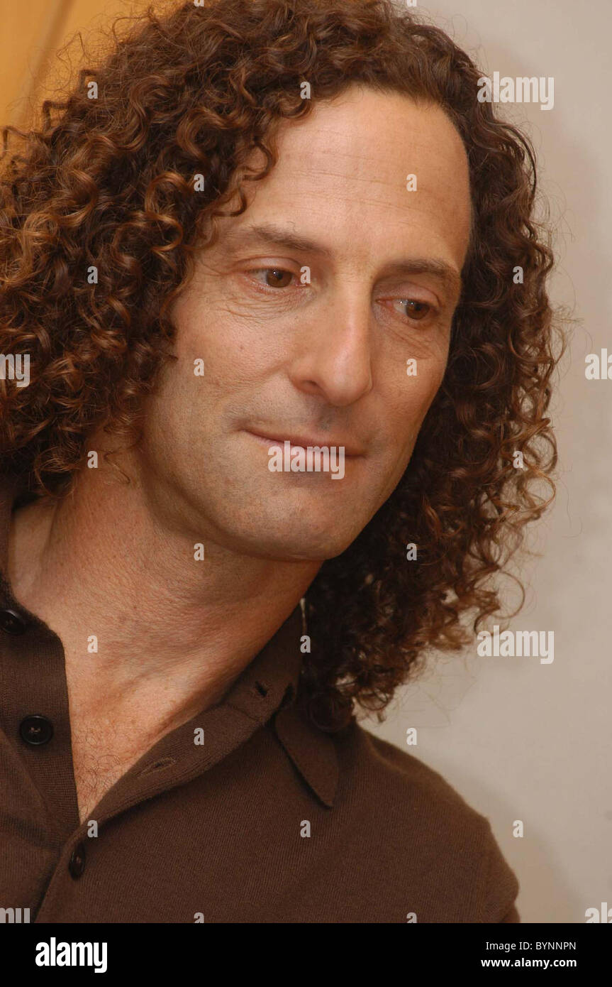 Kenny G performing concert in Shanghai Yunfeng Theatre Stock Photo - Alamy