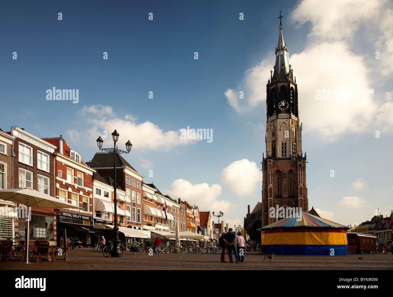 Delft market square hi-res stock photography and images - Alamy