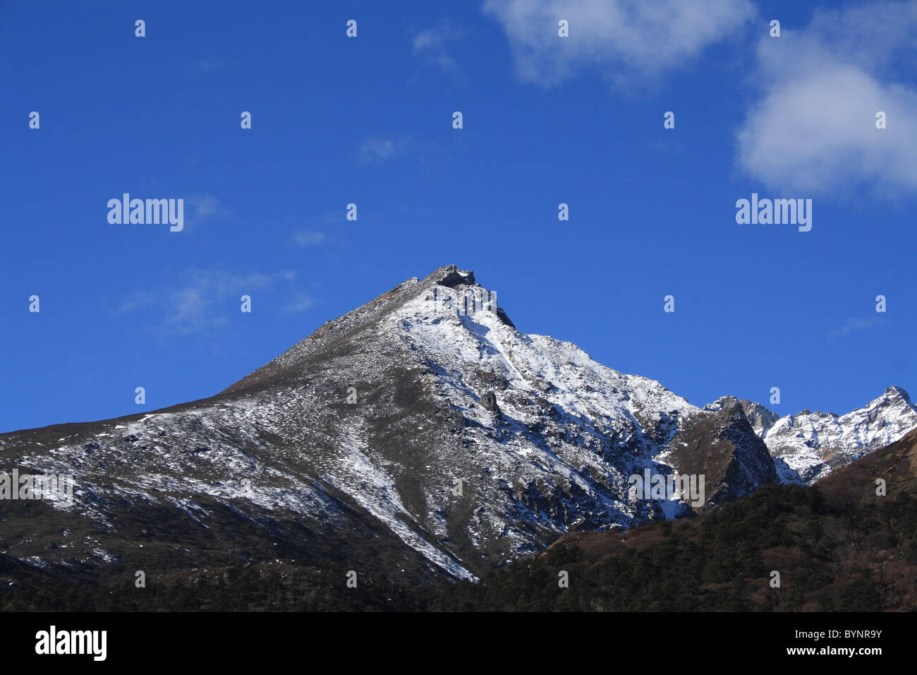 Mountain, Peak, Ice Clad Peak, Himalayan Peak, Himalayan Foothills ...