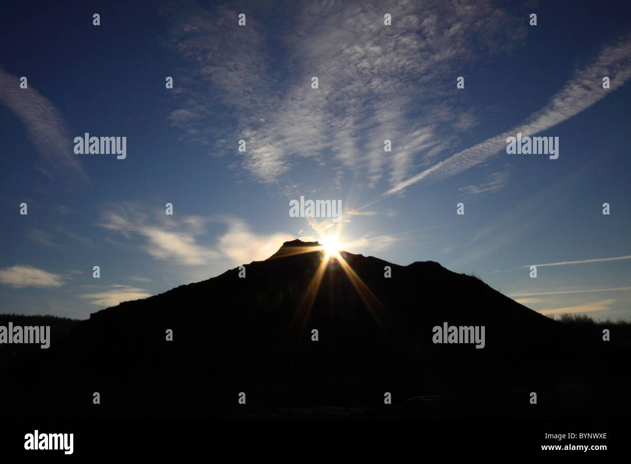 Silhouetted sun hi-res stock photography and images - Alamy