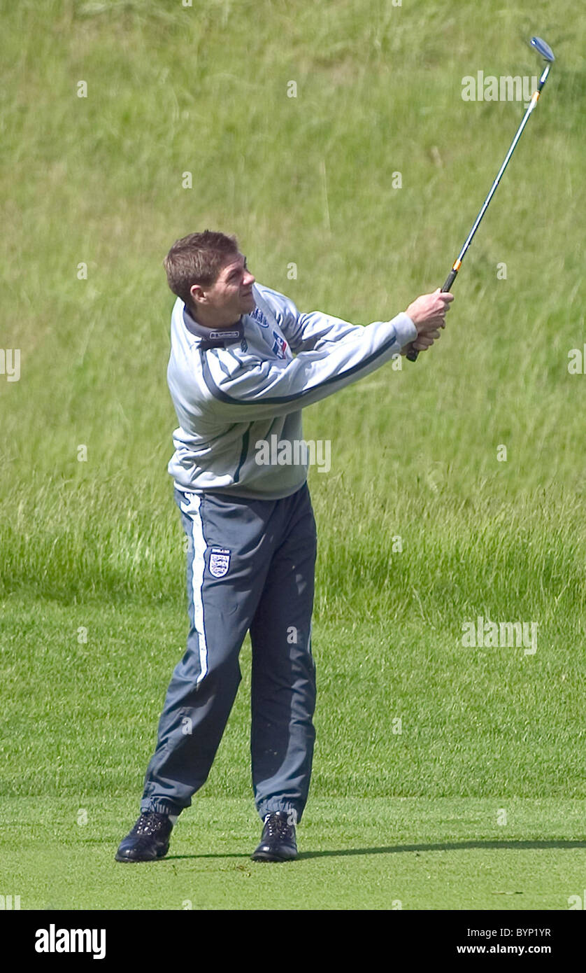 Steven Gerrard Members of the England football team play a round of ...