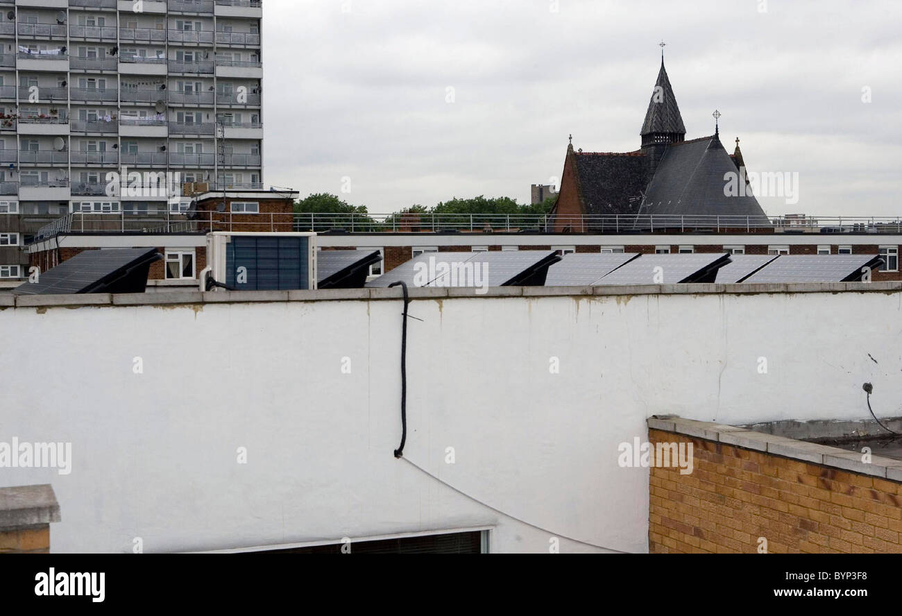 Johnny Borrell The lead singer of Razorlight records a new song in ...