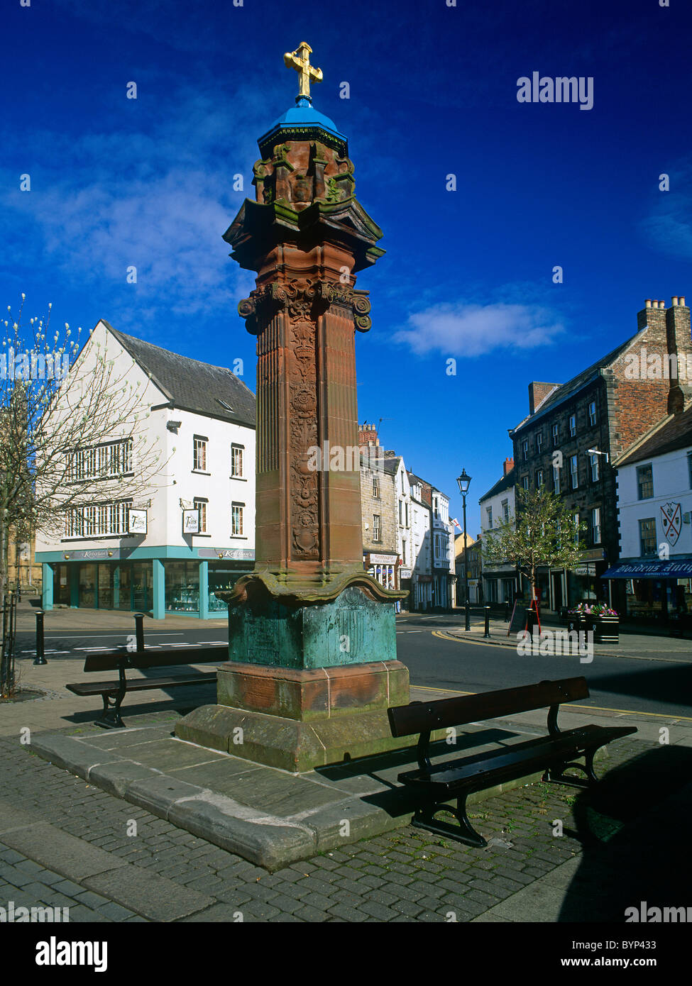 A sunny day in The Market Place, Hexham, Northumberland, England Stock ...