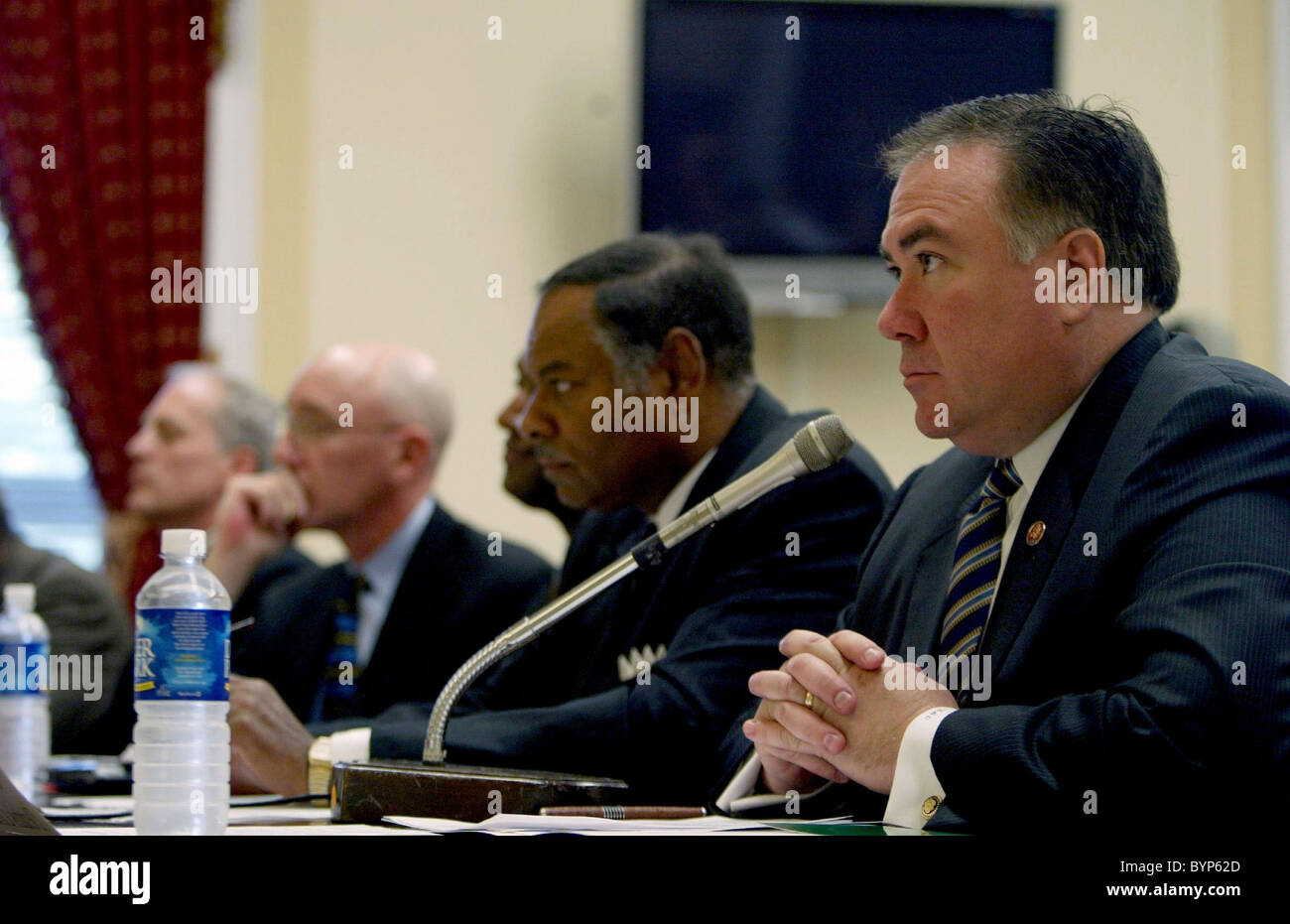 California congressman hi-res stock photography and images - Alamy