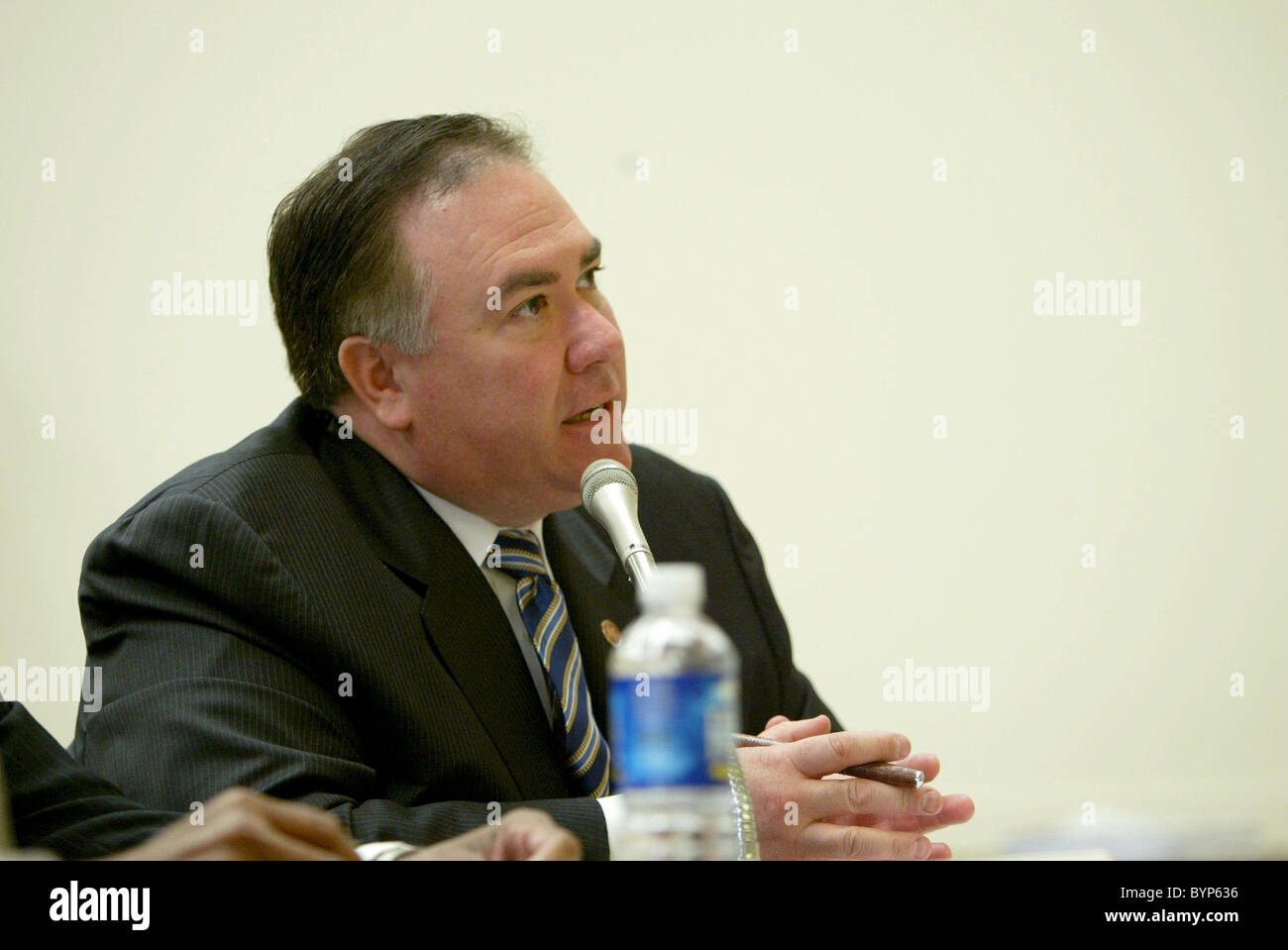 California Congressman Dennis Cardoza Rep Maxine Waters herd ...