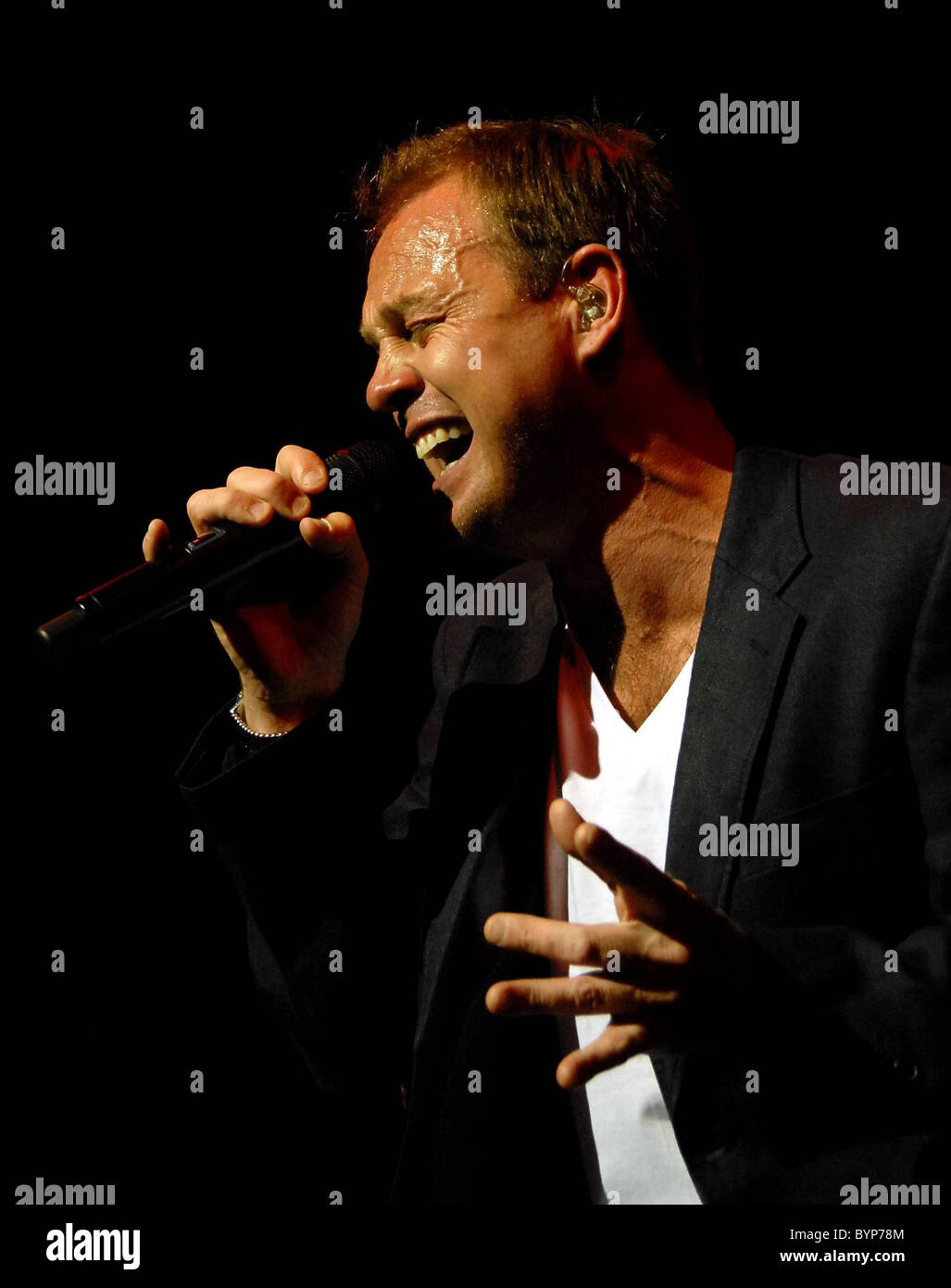Jason donovan in concert hi-res stock photography and images - Alamy