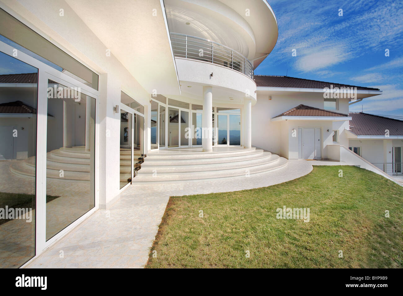 Scene mansion house during hi-res stock photography and images - Alamy