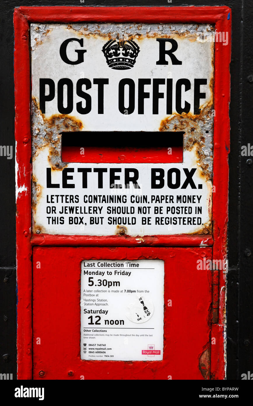 Letter post box hi-res stock photography and images - Alamy