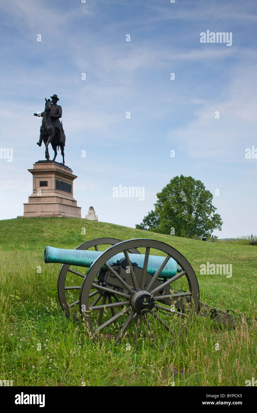 USA, Pennsylvania, Gettysburg, Statue of US Army Major General Winfield ...