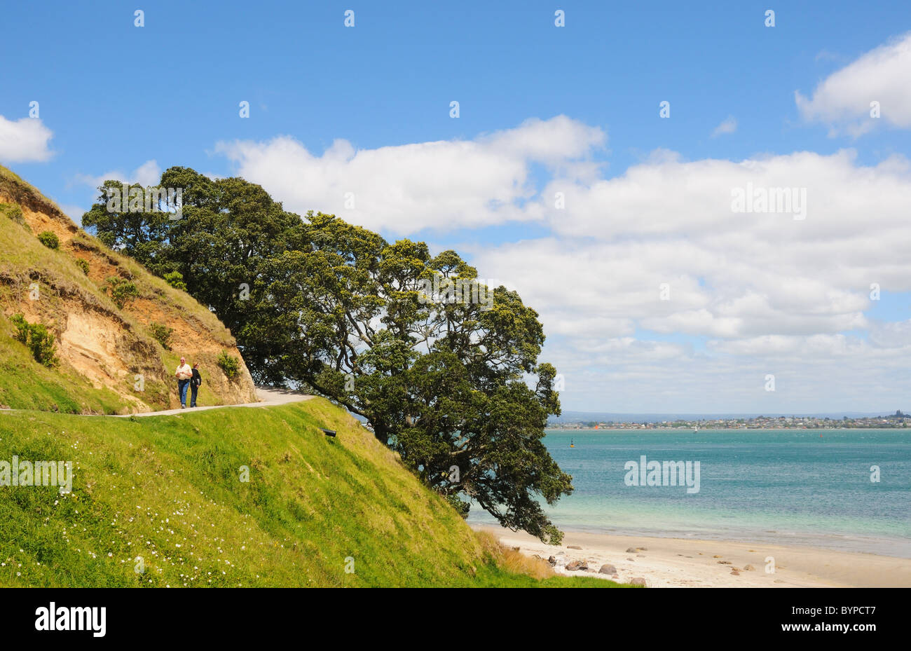 Footpath around Mount Maunganui in New Zealand Stock Photo - Alamy