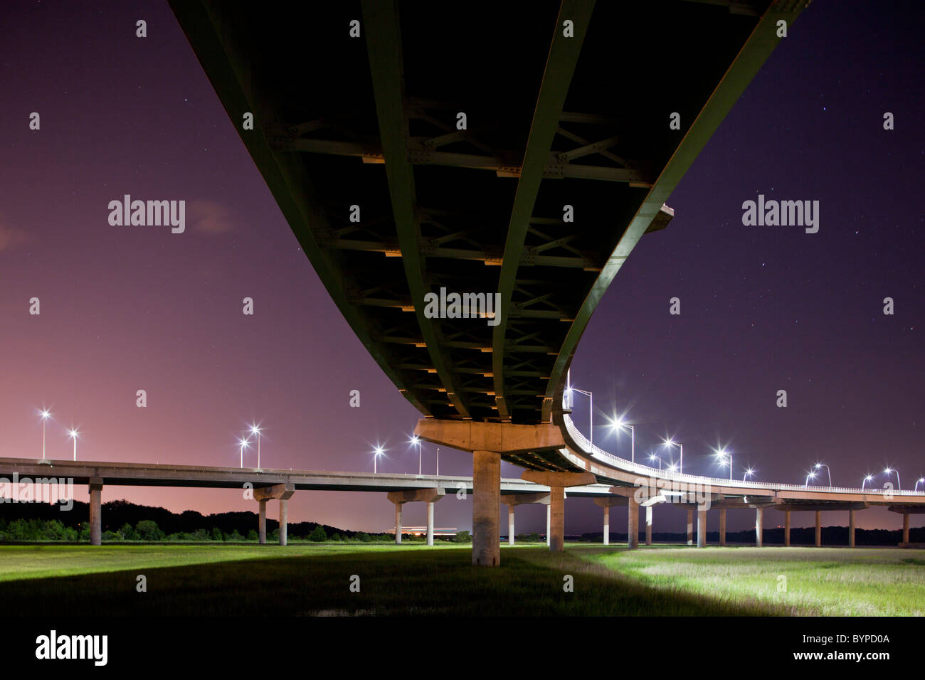 USA, South Carolina, Charleston, Interstate highway overpass leading to ...