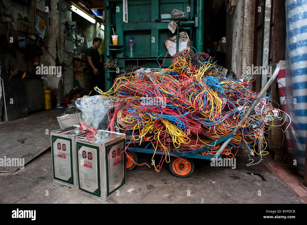 China recycling centre hi-res stock photography and images - Alamy