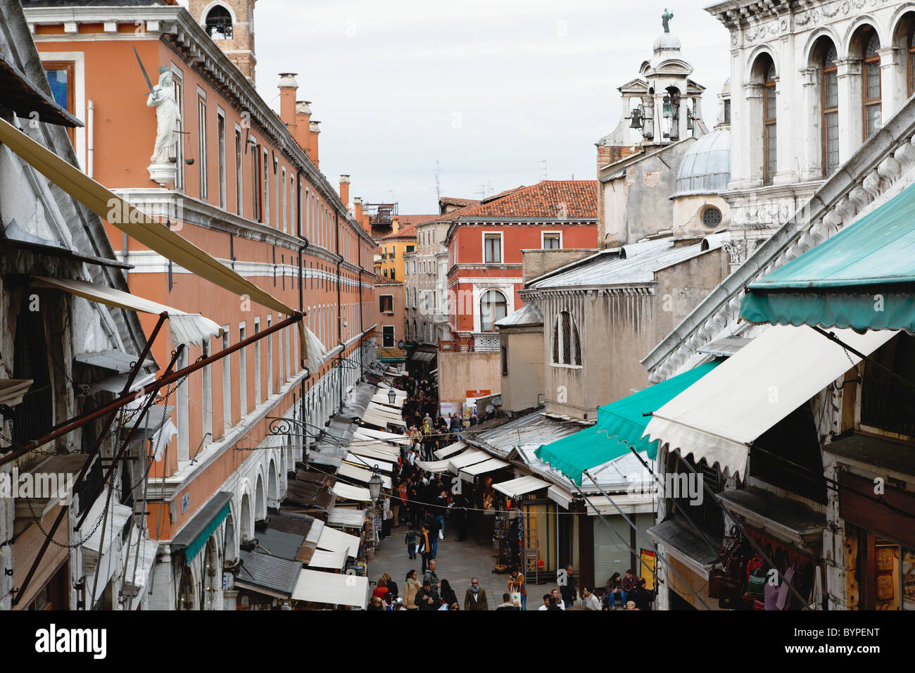 Rialto shops venice hi-res stock photography and images - Alamy