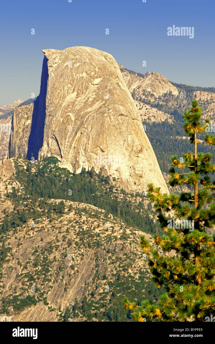 Half dome monolith hi-res stock photography and images - Alamy