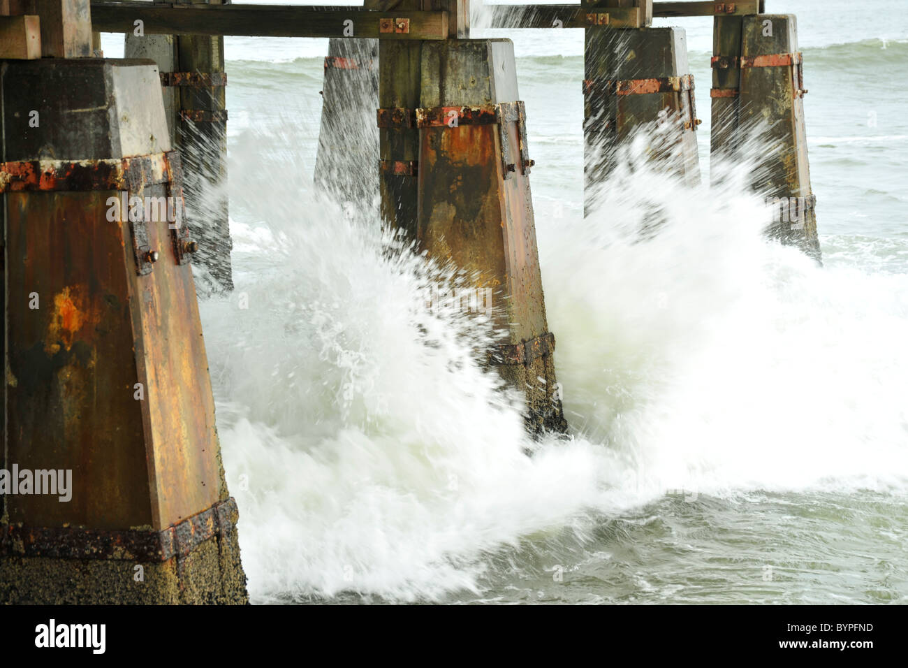 Sea water splash columns hi-res stock photography and images - Alamy