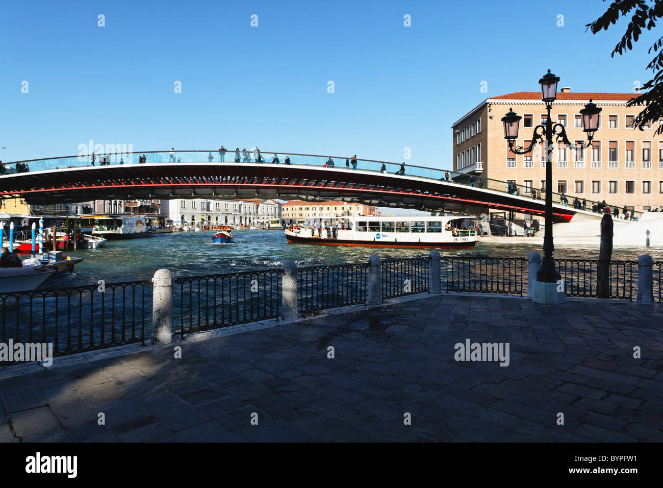 Ponte della costituzione venice hi-res stock photography and images - Alamy