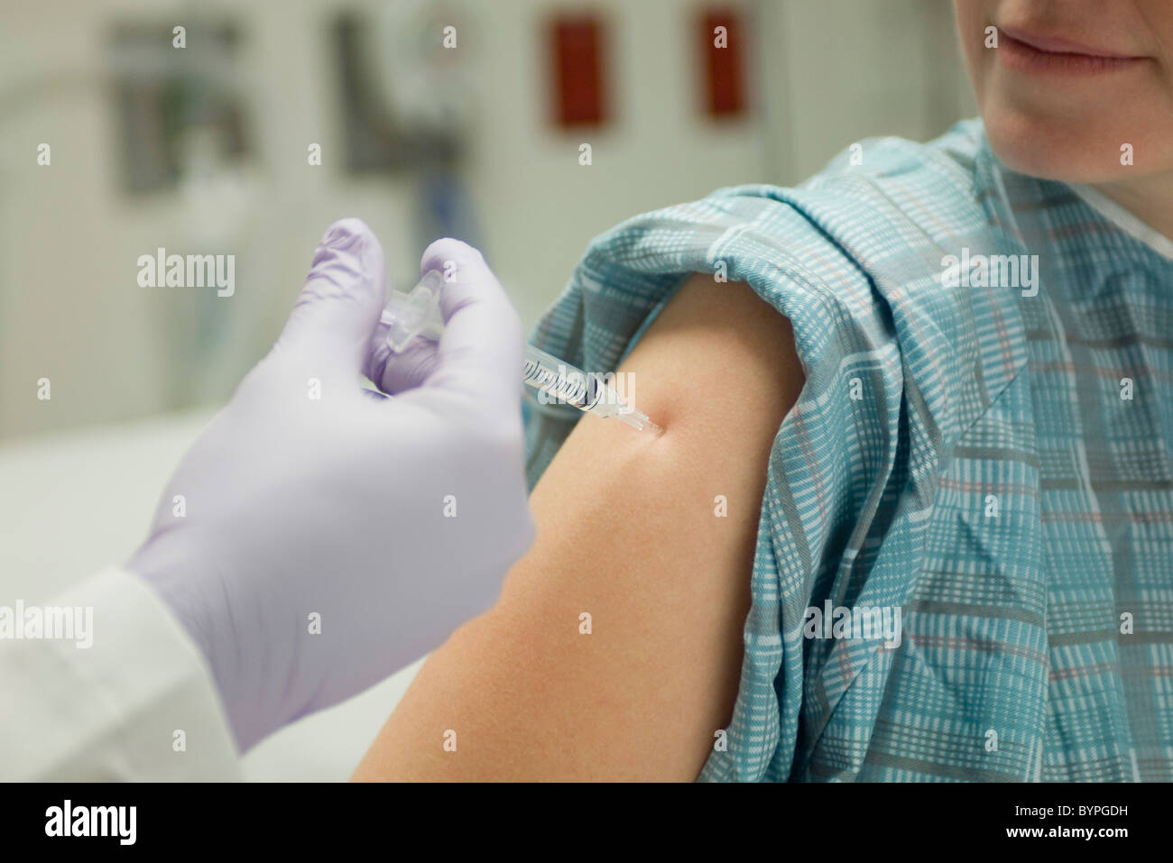 Woman injection arm hi-res stock photography and images - Alamy