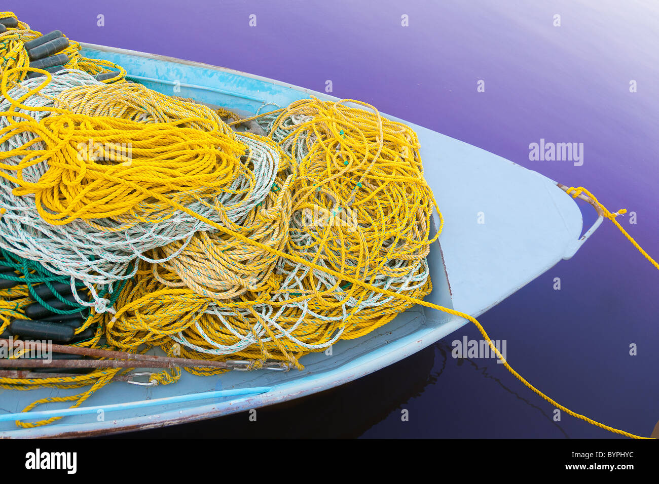 Boat and tangled ropes hi-res stock photography and images - Alamy