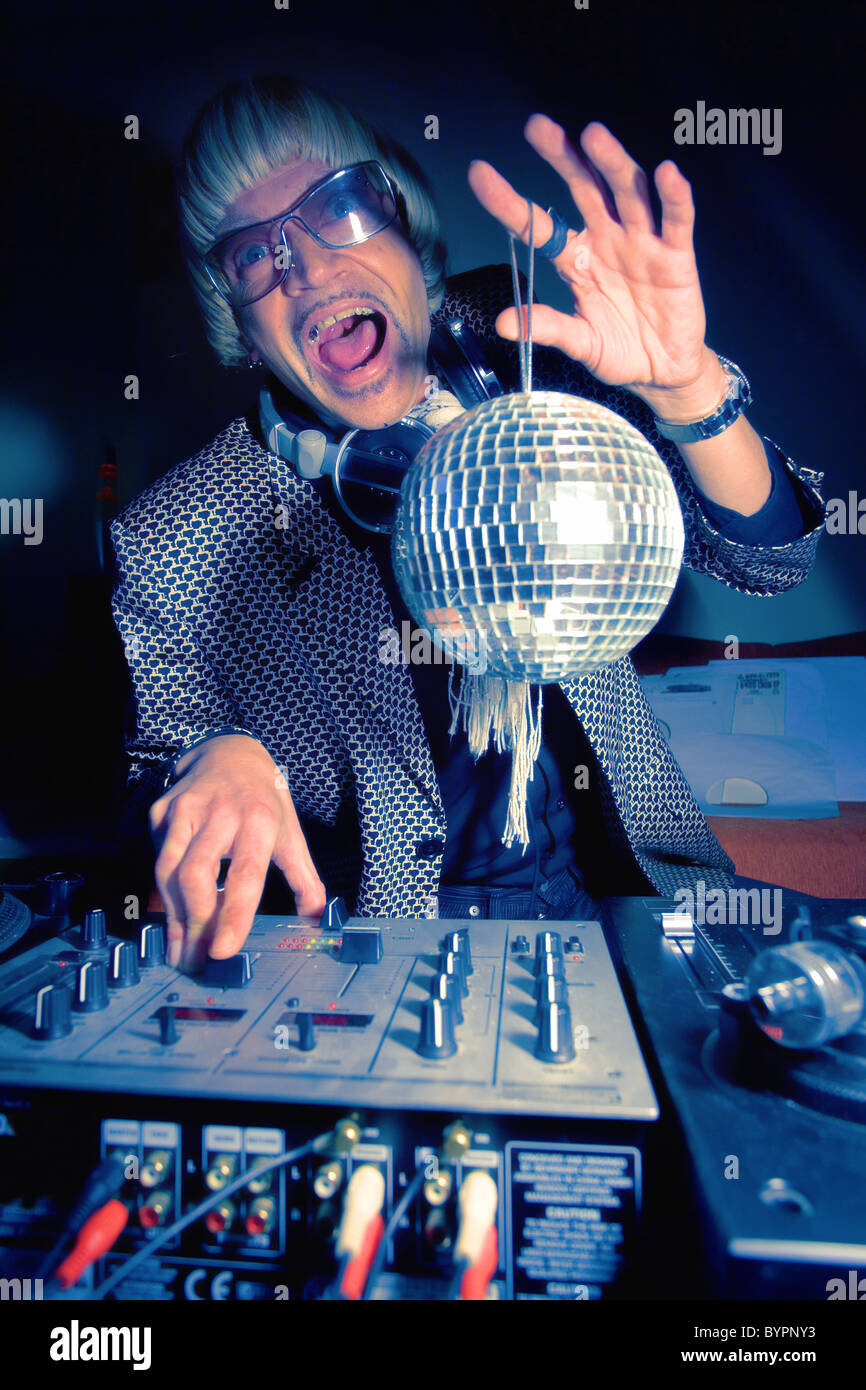 Underground club disco hi-res stock photography and images - Alamy