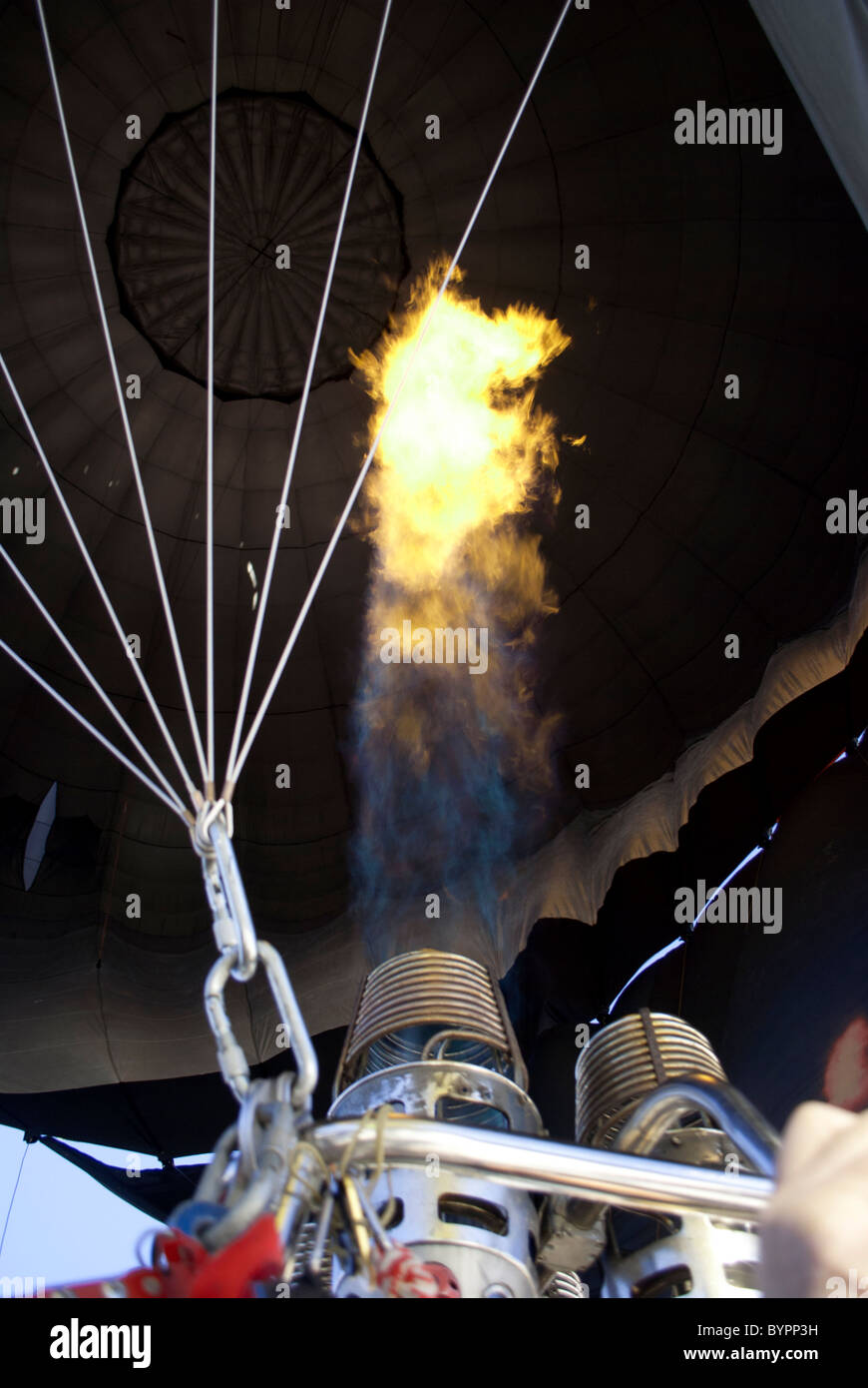 flame to heat air balloon Stock Photo - Alamy
