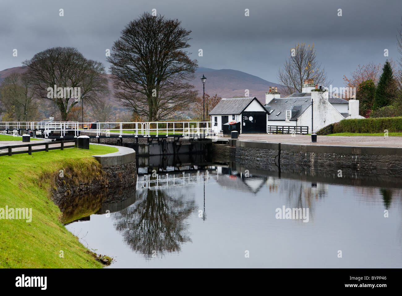 A peacefull Caladonian Canal at the Devils Staircase in Banavie, Fort ...