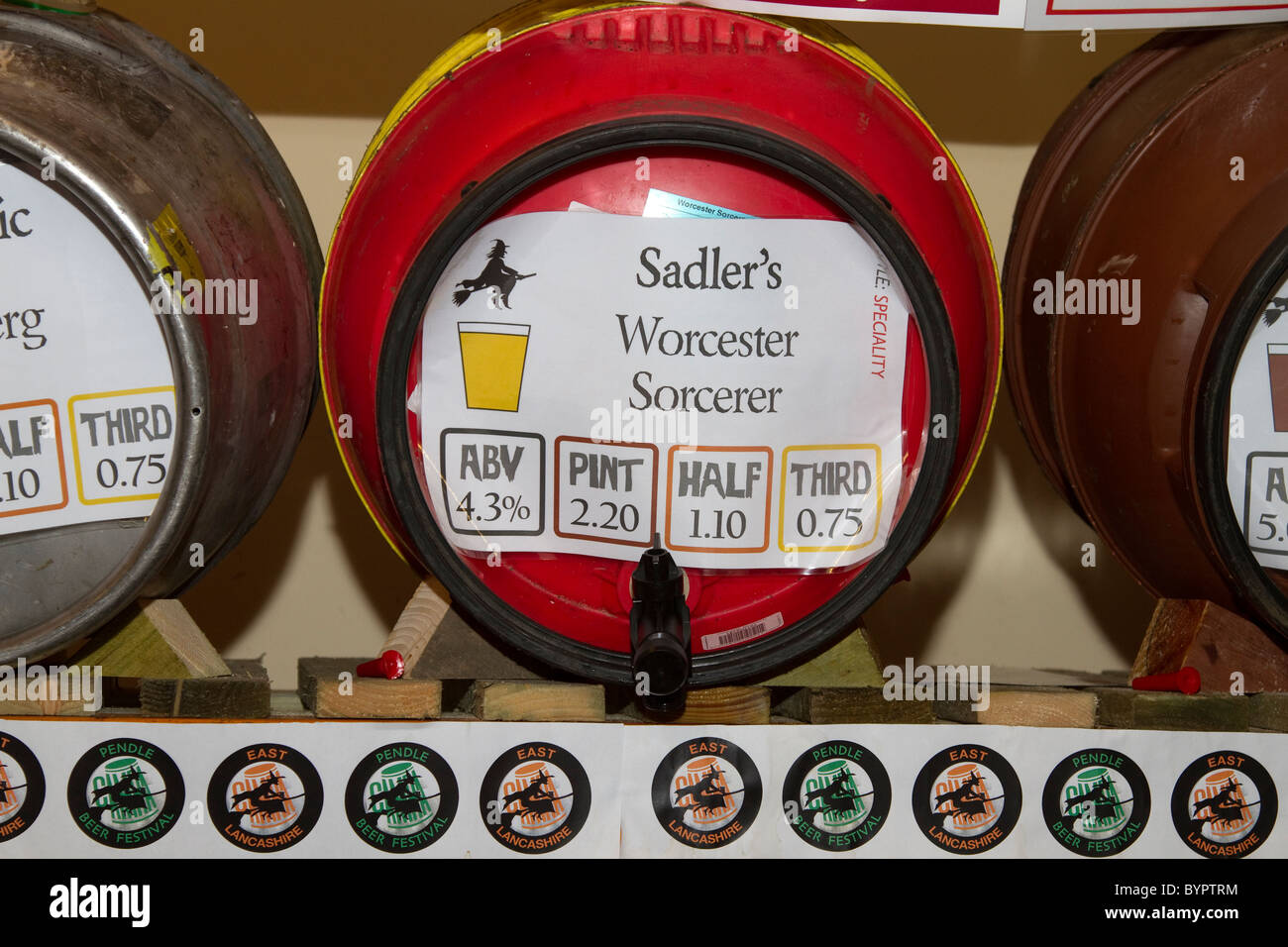 Sadler's Worcester Sorcerer; Pouring a Pint cask beer stillage racks ...