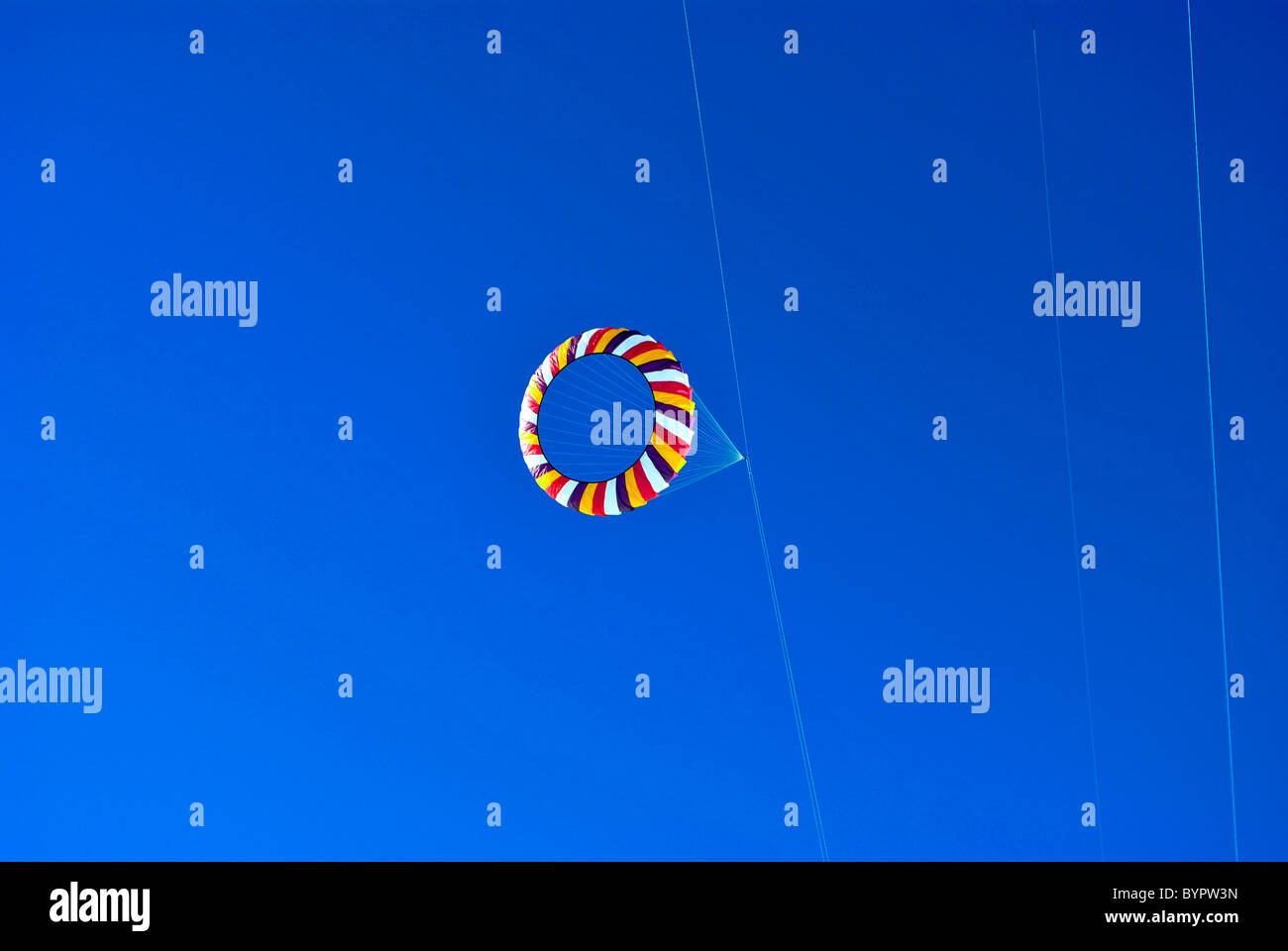 Colorful kites flying in the sky hi-res stock photography and images ...