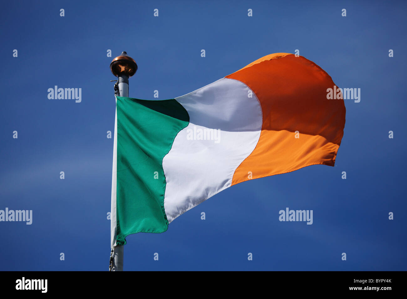 Wavy irish flag hi-res stock photography and images - Alamy