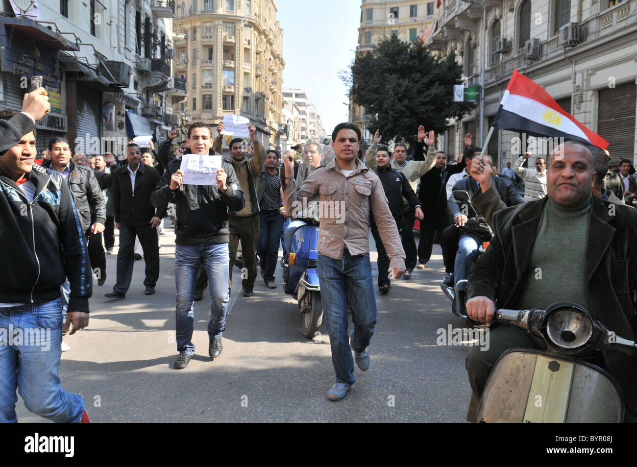 2 February 2011 -- Cairo, Egypt -- Scenes in an around Cairo's Tahrir ...