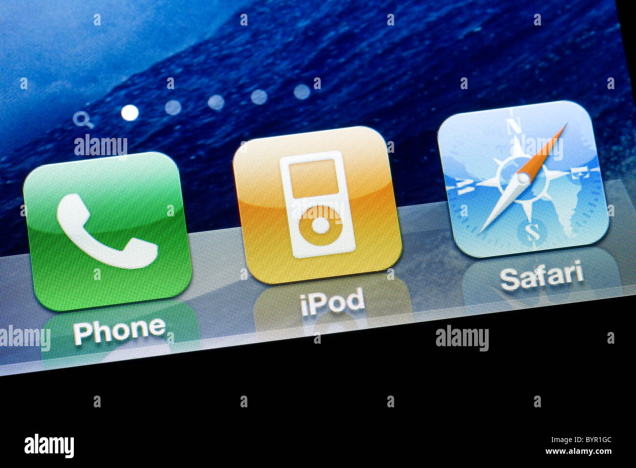 apple Iphone 4 ipod icon close up screen Stock Photo - Alamy