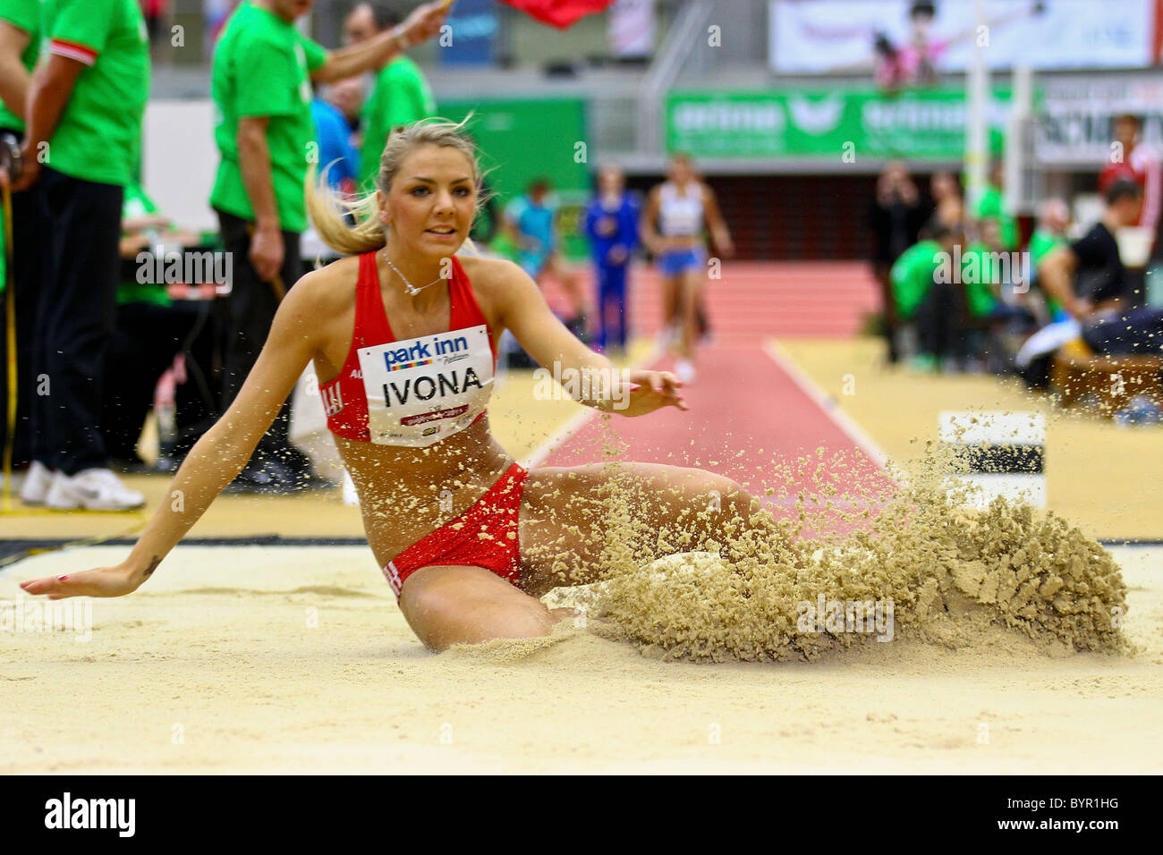 Athlete long jump indoor hi-res stock photography and images - Alamy