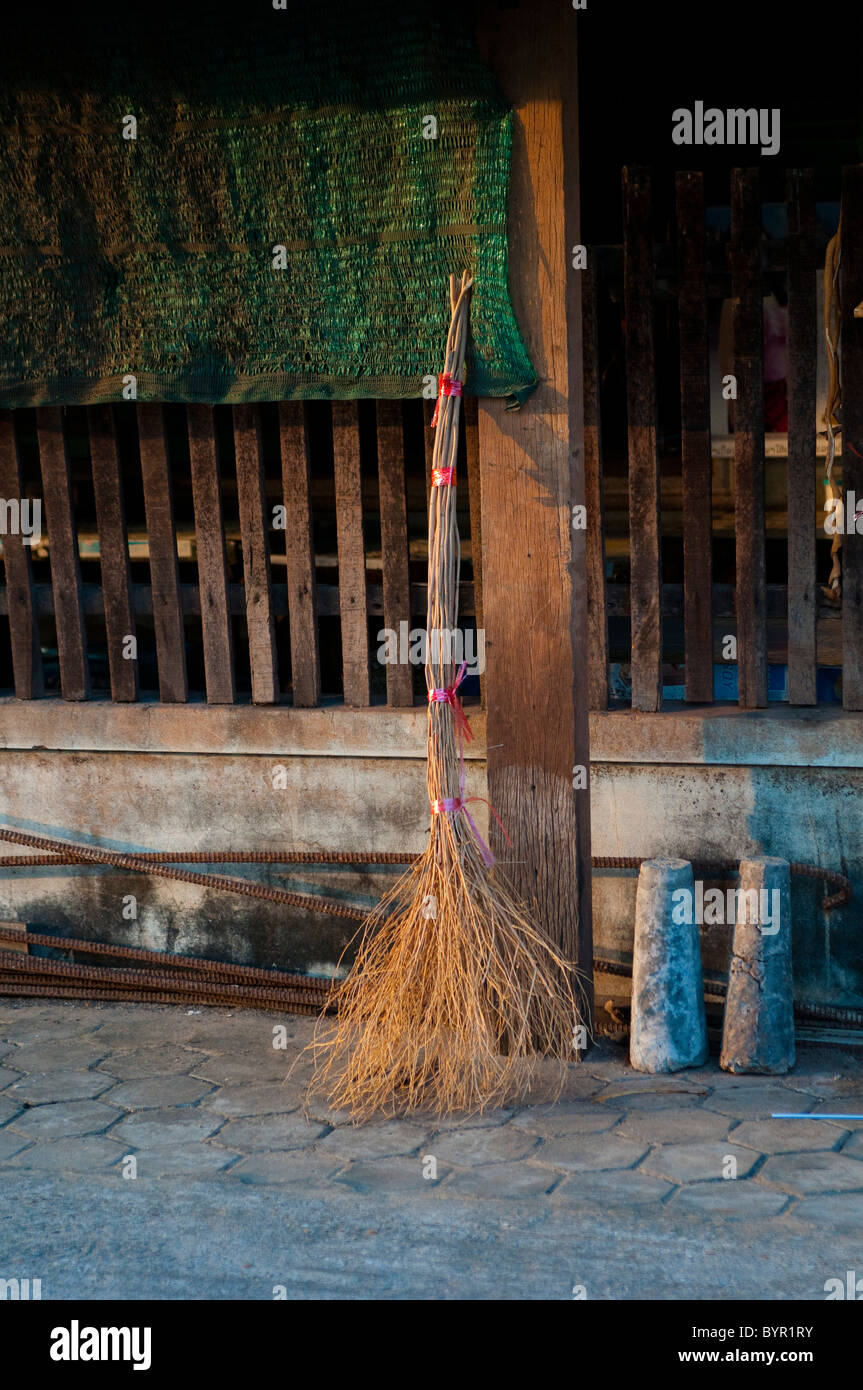 Asian broom hi-res stock photography and images - Alamy