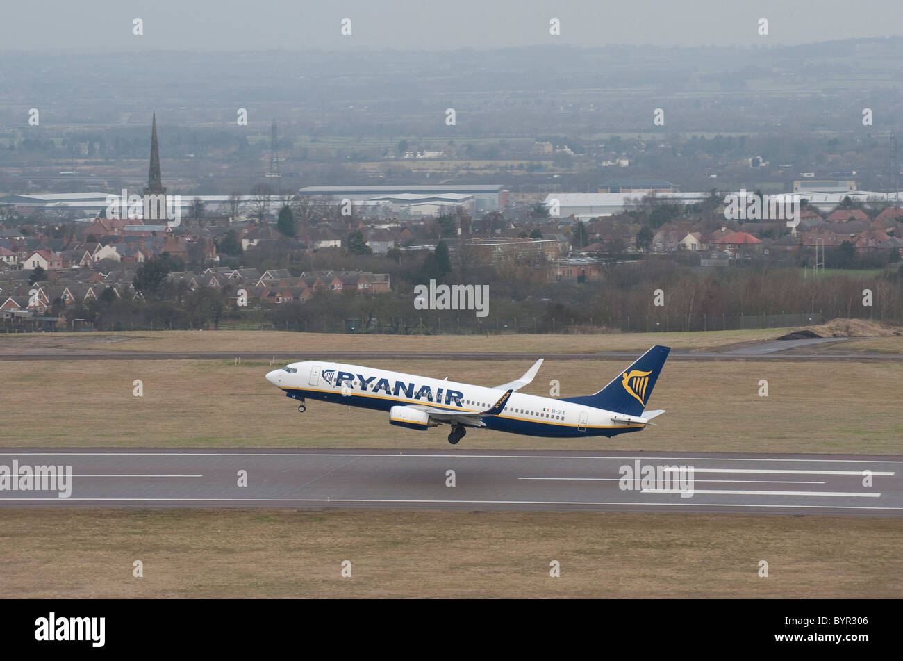 A Ryanair Boeing 737 aircraft taking off form Nottingham East Midlands ...