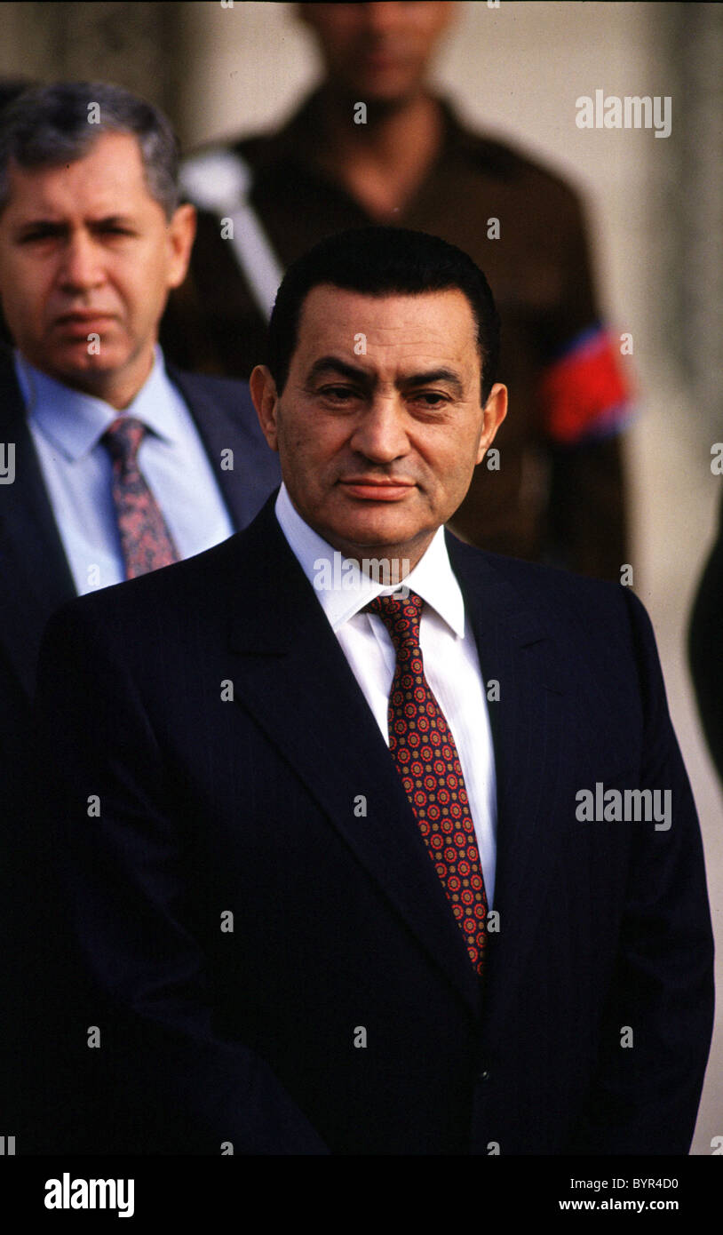 PRESIDENT HOSNI MUBARAK, 1990S. COPYRIGHT PHOTOGRAPH BY BARRY IVERSON ...