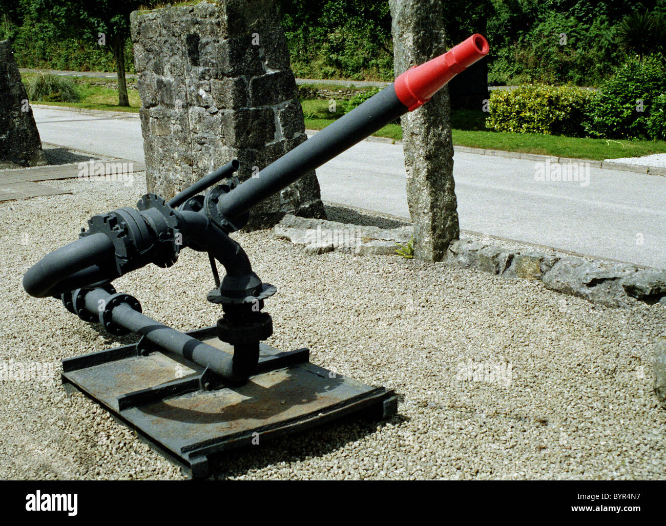 A high pressure water Monitor used for blasting and turning into slurry ...