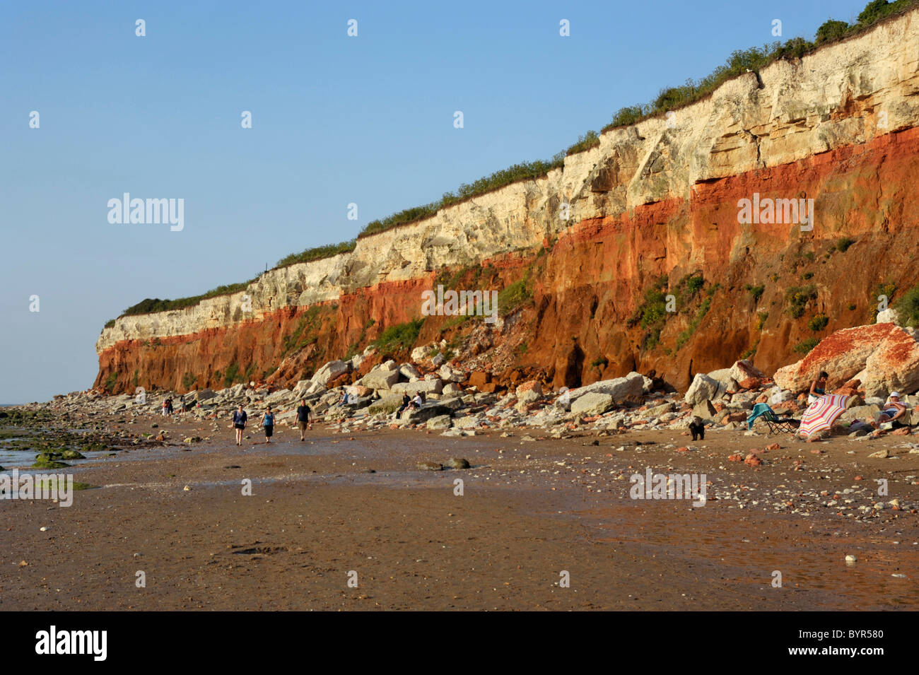 Norfolk cliffs beach hi-res stock photography and images - Alamy