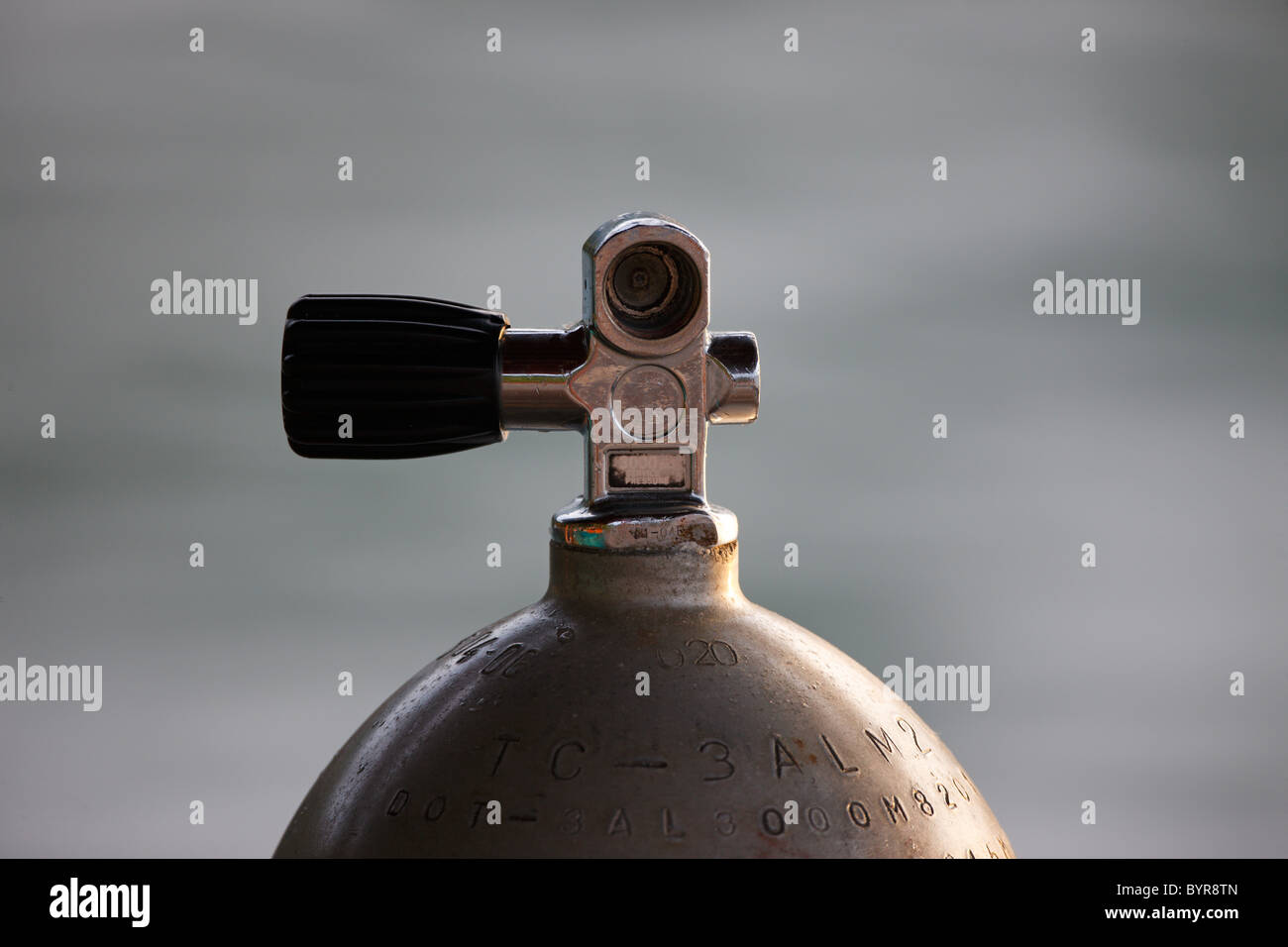 Scuba tank hi-res stock photography and images - Alamy