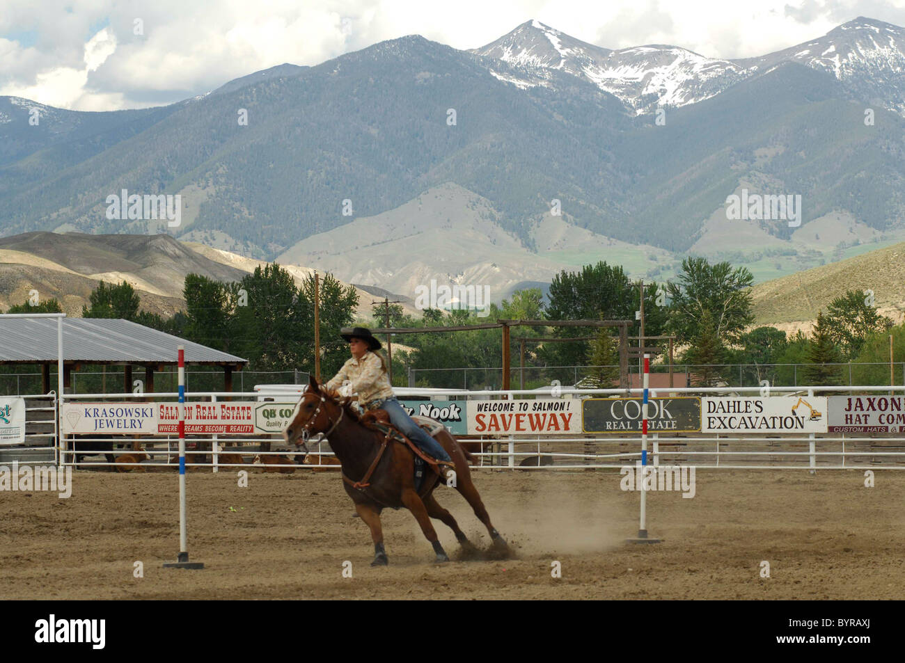 Pole bending race hi-res stock photography and images - Alamy