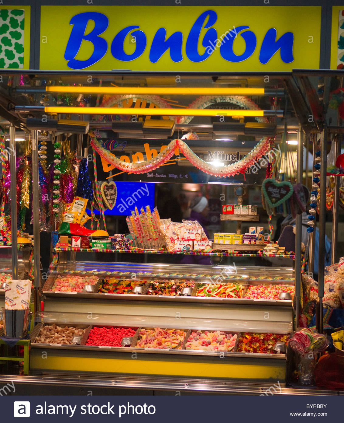 Outdoor Sweet Shop Stock Photos & Outdoor Sweet Shop Stock Images - Alamy