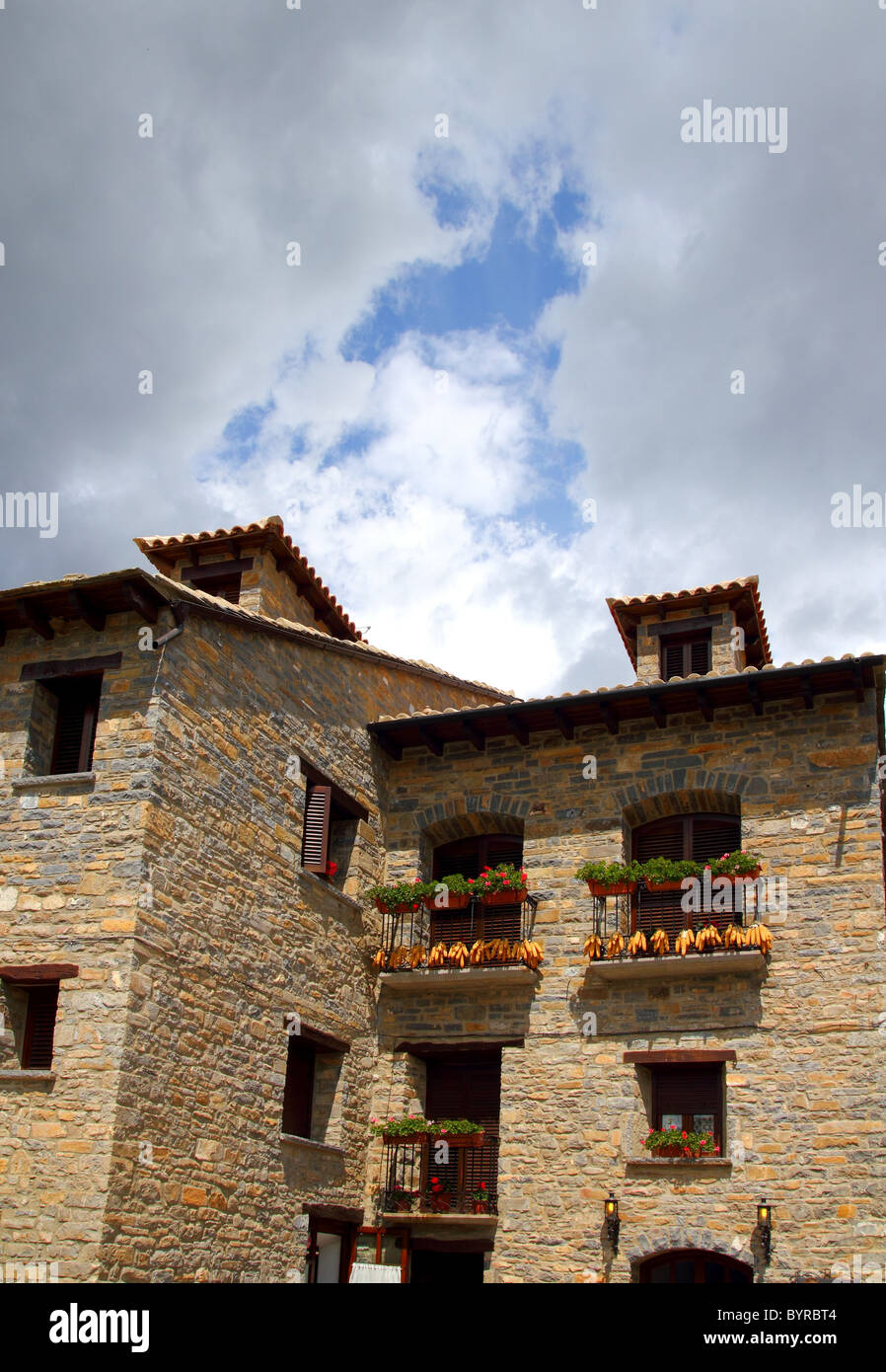 Pyrenees spain village monument hi-res stock photography and images - Alamy