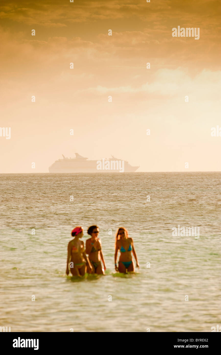 Honduran women hi-res stock photography and images - Alamy