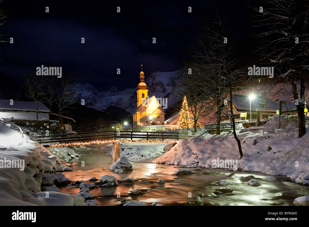 Church St. Sebastian at Ramsau at Christmas time, Upper Bavaria ...
