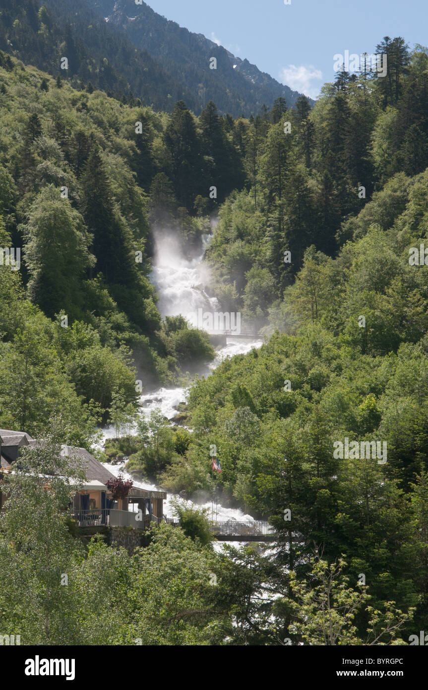 Lutour cascade hi-res stock photography and images - Alamy