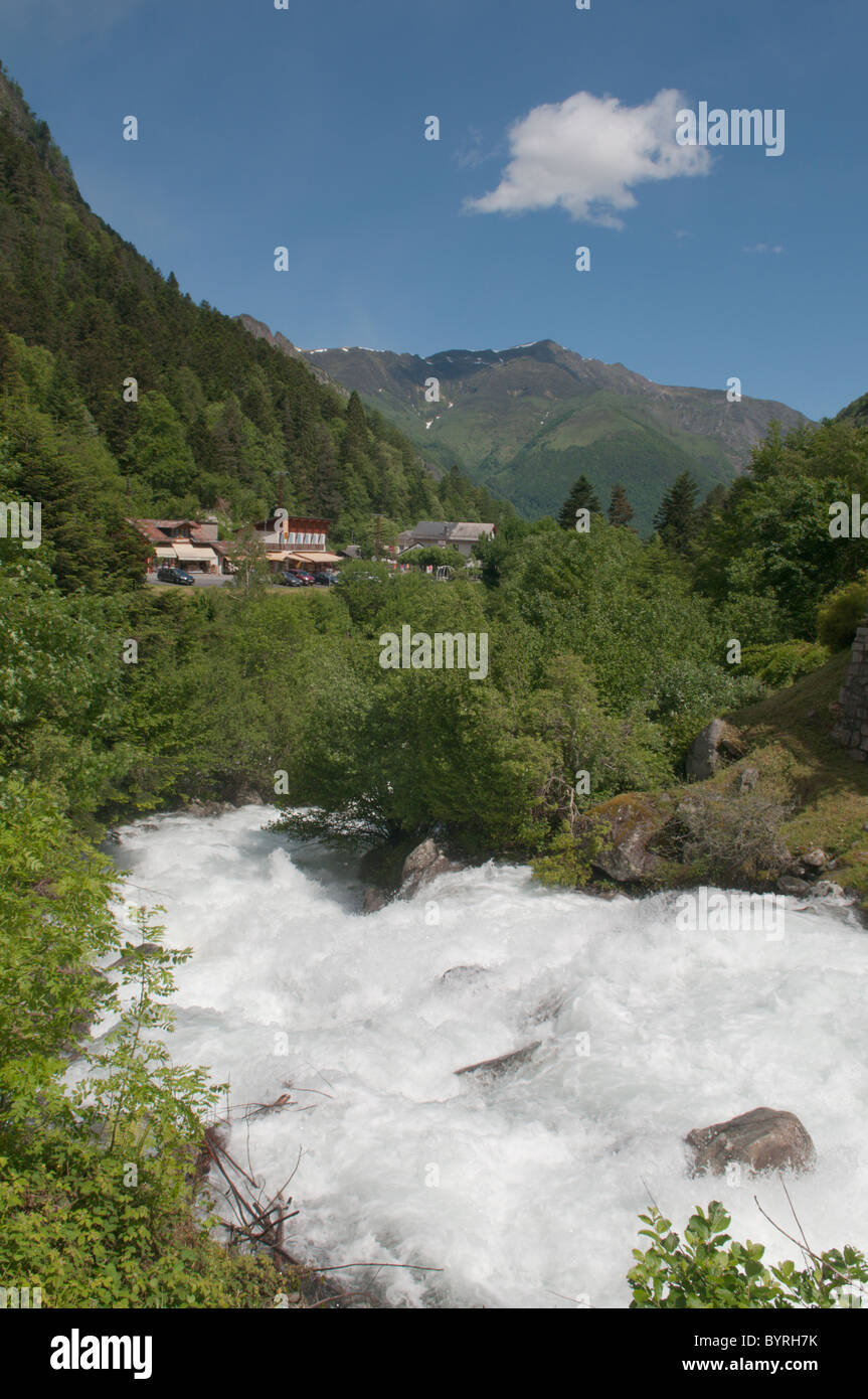 Lutour cascade hi-res stock photography and images - Alamy