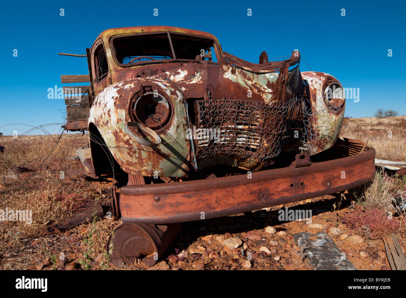 Old rusty truck Stock Photo - Alamy